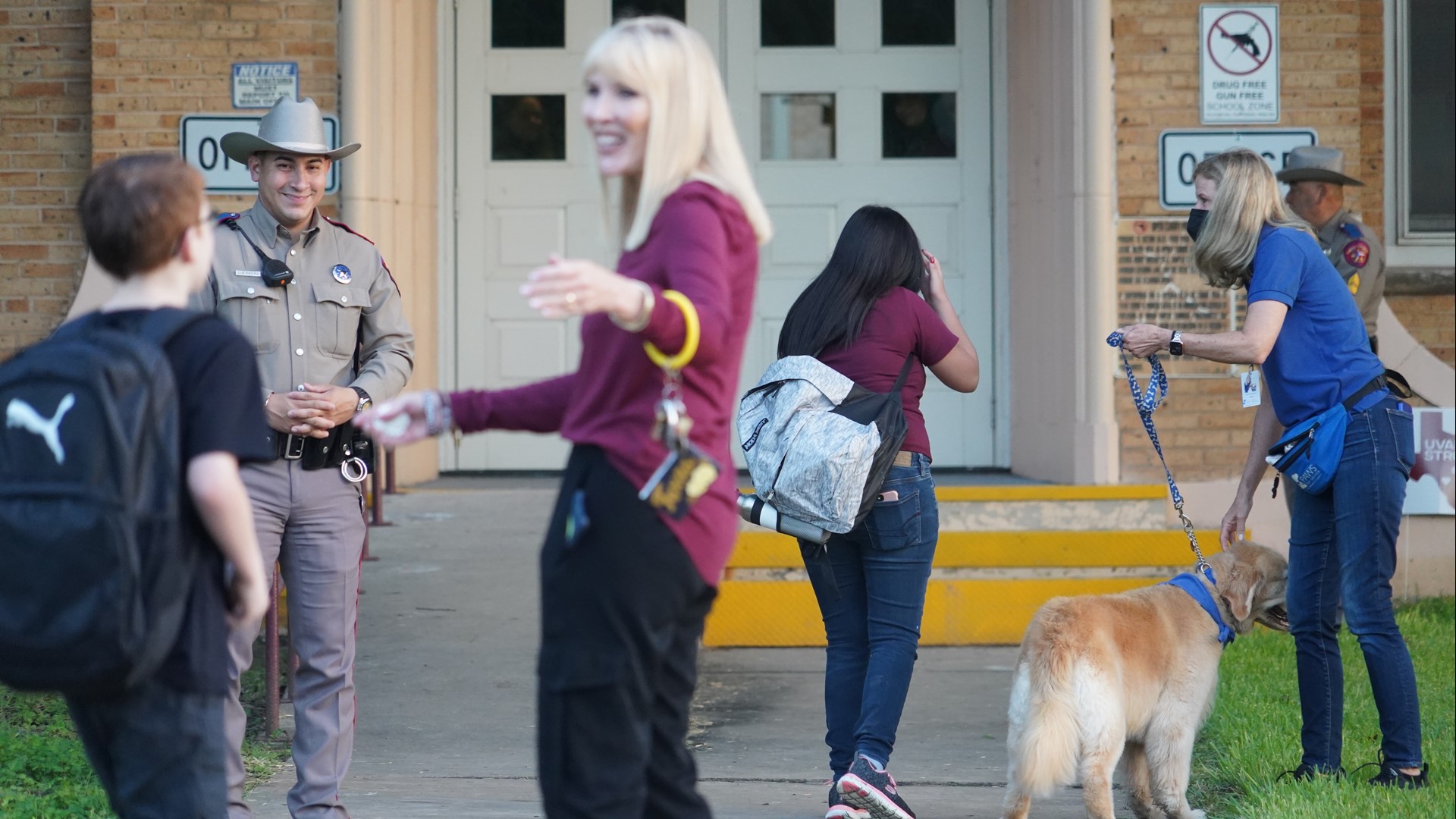 Uvalde shooting aftermath: Students head back to school | kvue.com