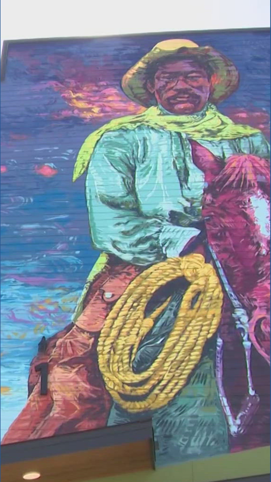 Murals at new affordable housing complex celebrate East Austin Trail ...