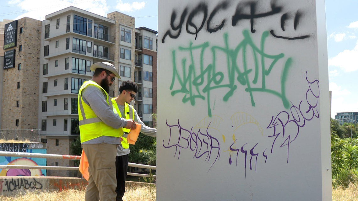 Austin launches graffiti cleanup pilot program | kvue.com