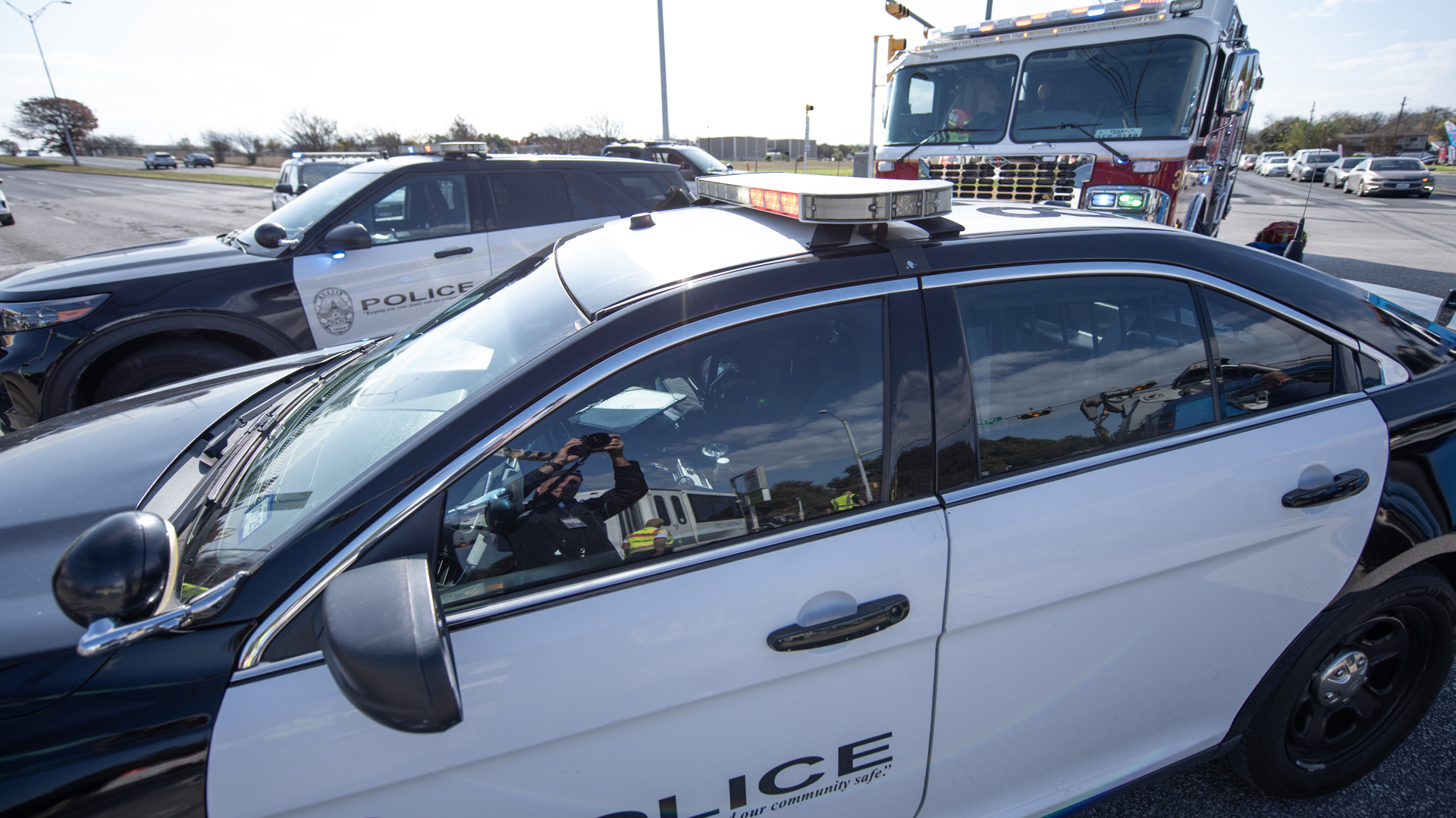 CapMetro Access van rolls over in South Austin, causing traffic delays ...