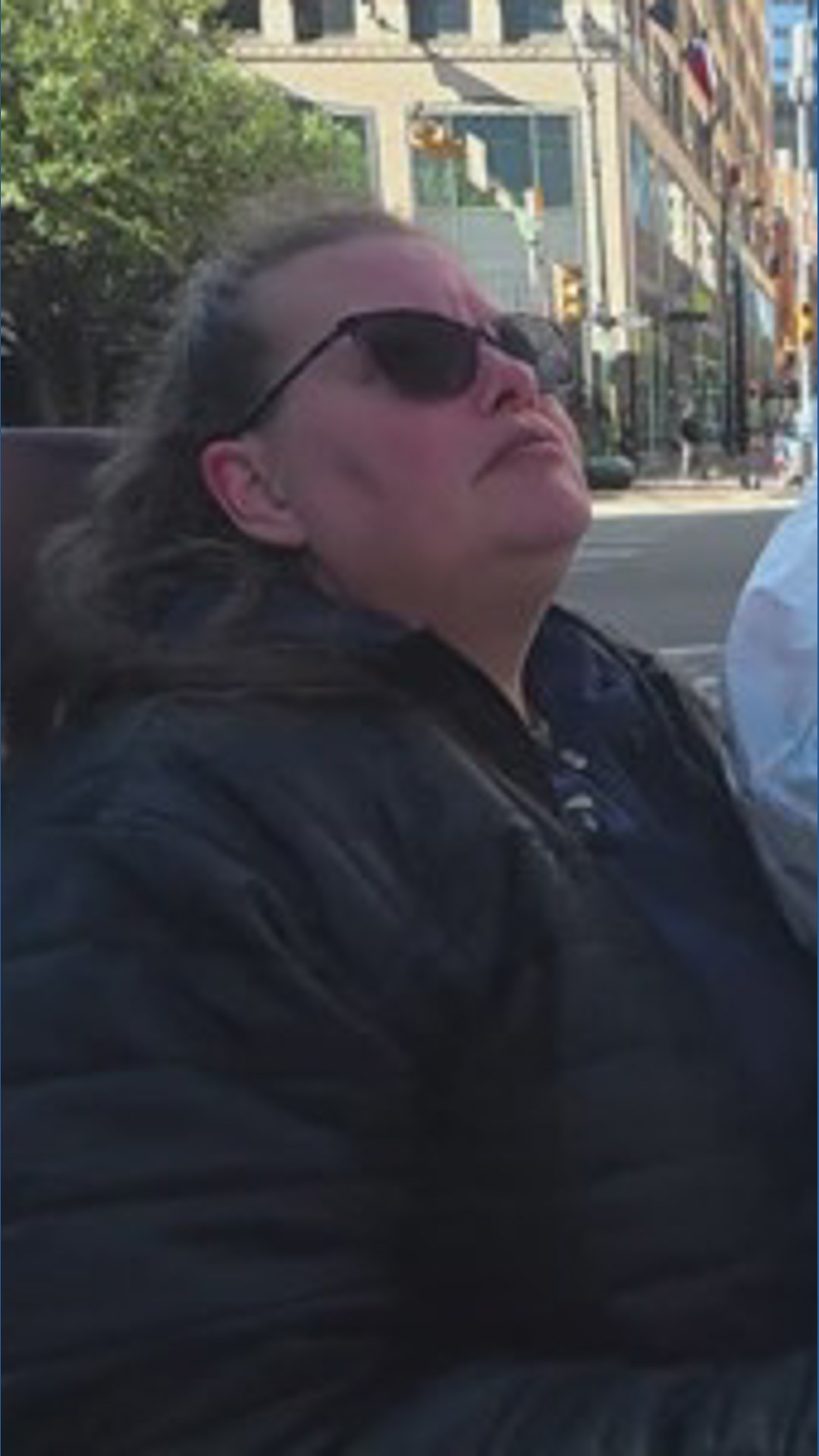 Austin woman delivers pizzas as warming shelter faces food struggles ...