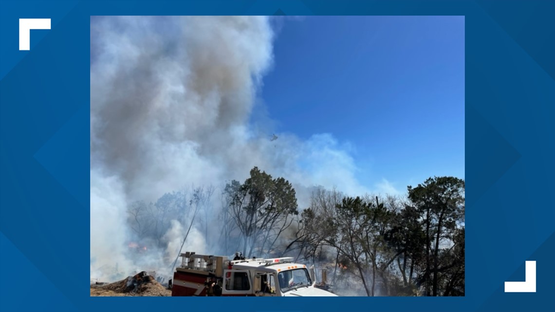 Fire crews battle brushfire between Lago Vista and Jonestown Sunday ...