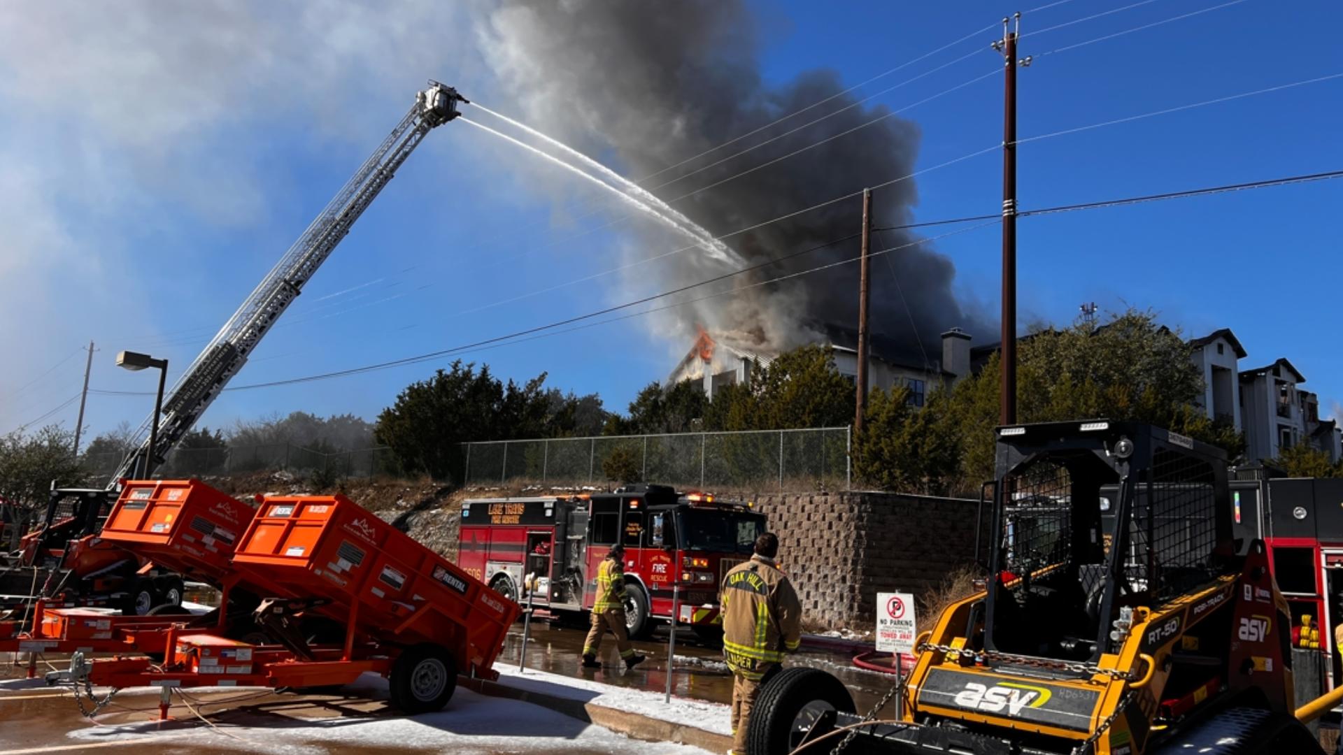 Apartment fire along FM 620 South in Bee Cave causes structure collapse ...