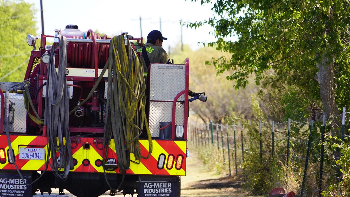 Kyle, Texas, fire leads to temporary evacuations | kvue.com