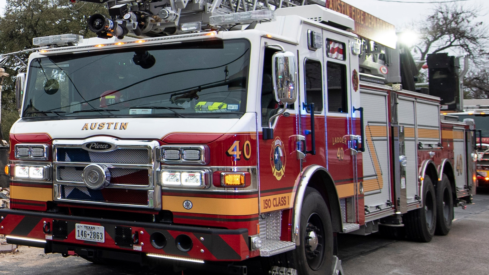 'Grieving deeply' | Austin firefighter dies following crash involving ...