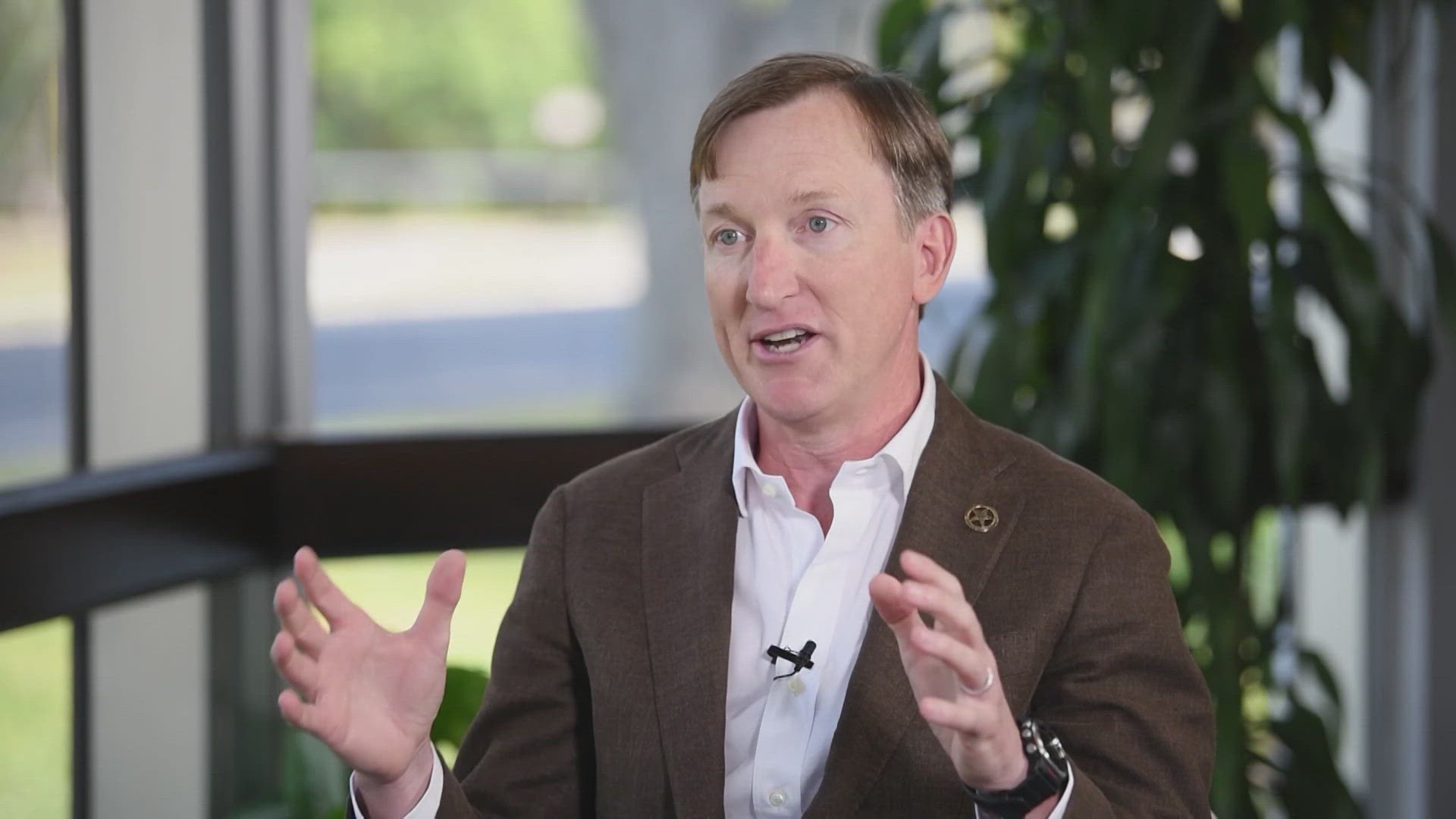 Markets show mixed reaction after US capture of Venezuelan leader ...