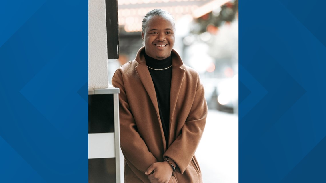 Ronnie Brown will walk in a national fashion show | kvue.com