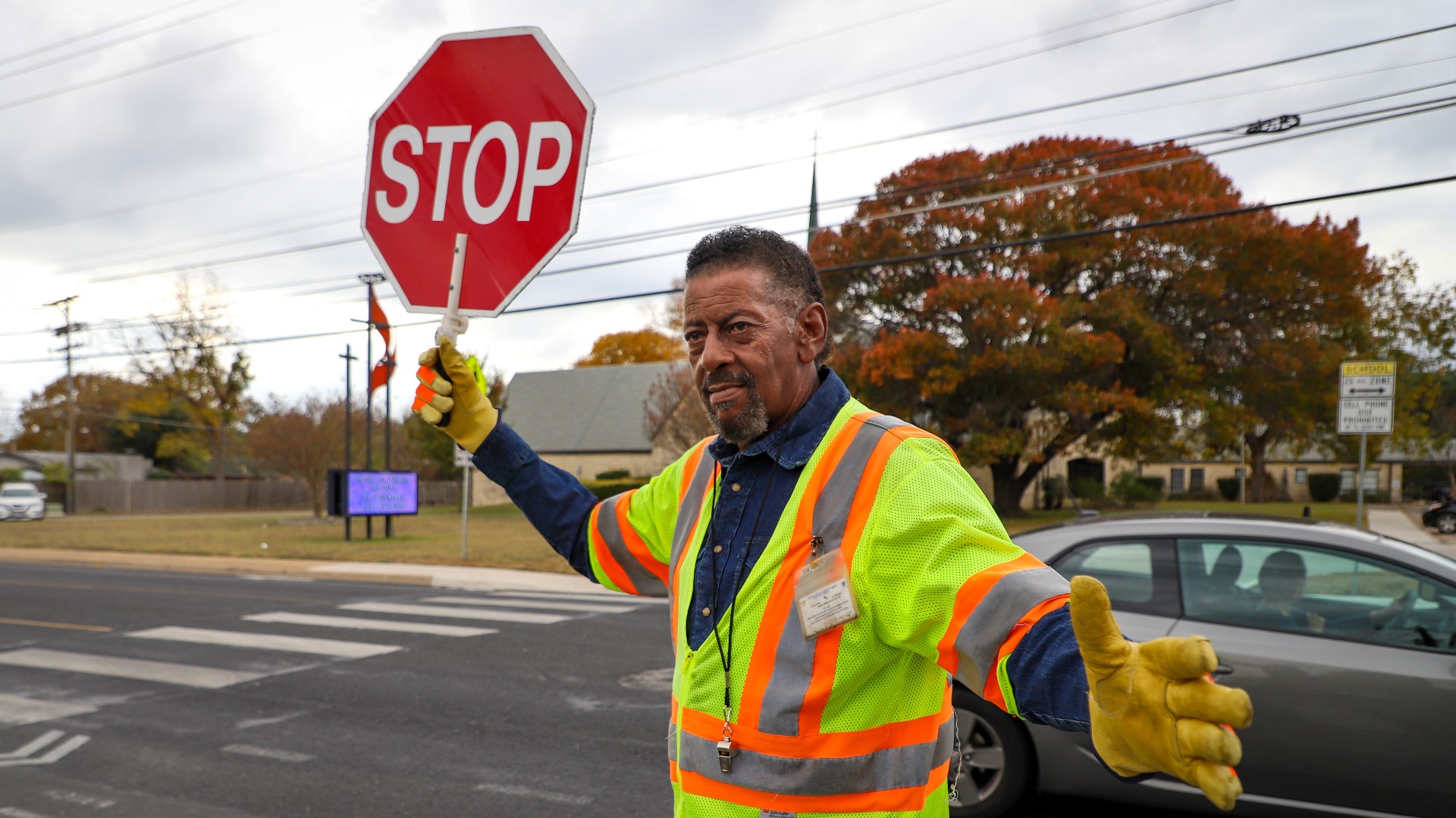 Austin man nominated as 'America's Favorite Crossing Guard' | kvue.com