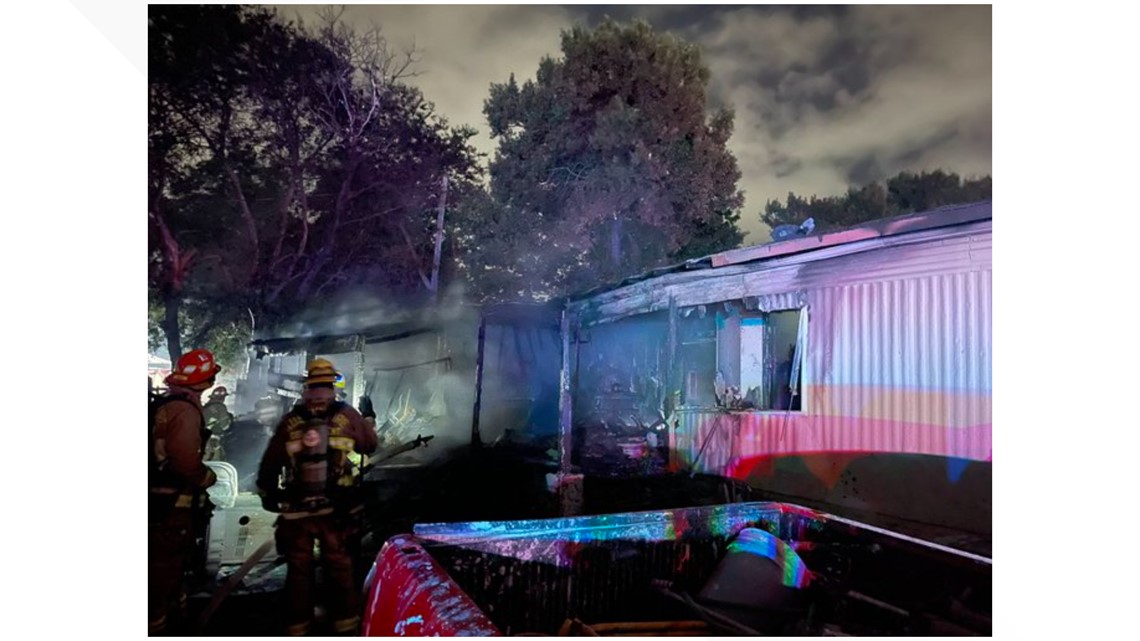 Fire at mobile homes sends 6 people, including 3 children, to hospitals ...