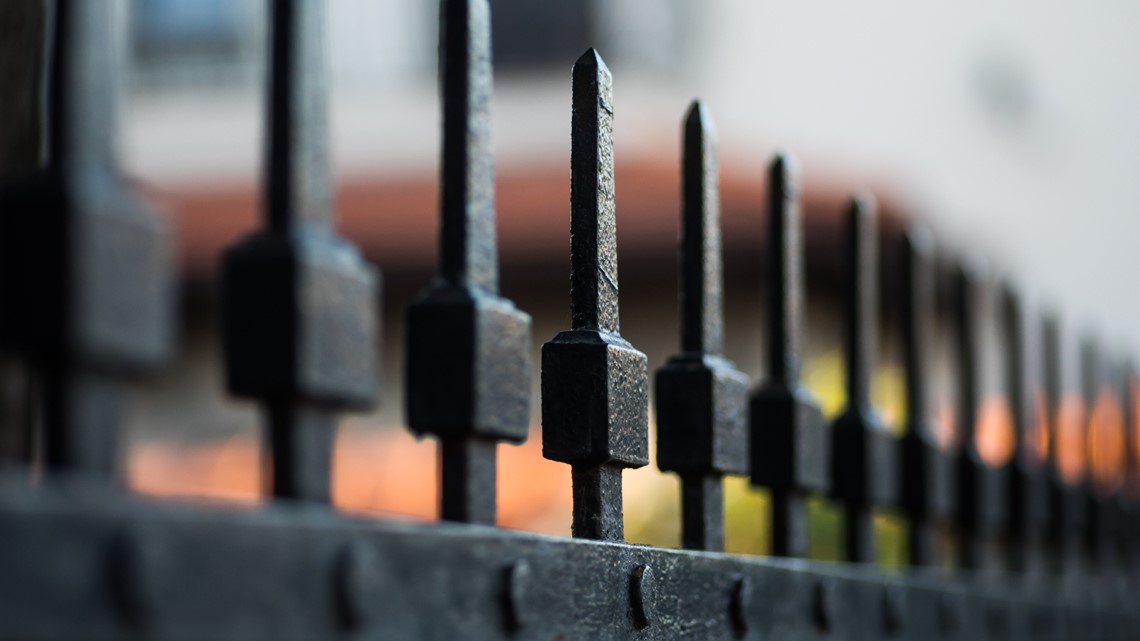 Advocates push for a safe fencing ordinance in Austin | kvue.com