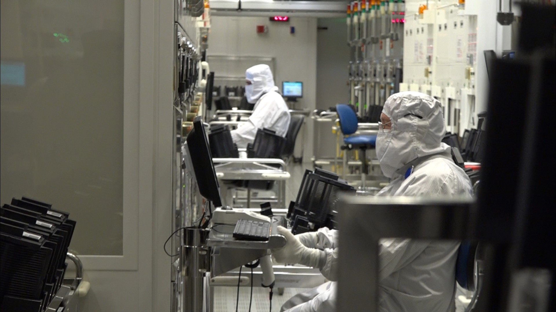 Inside a semiconductor chip fab: Austin makes some of the world's most ...