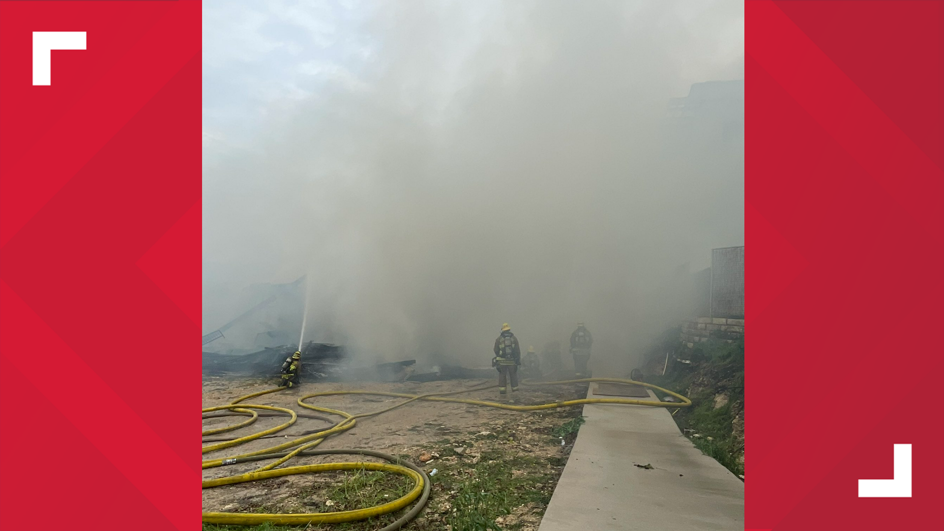 Texas building fire spreads to Hotel Casulo in South Austin | kvue.com