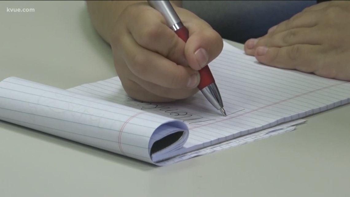 Texas students to learn cursive writing in fall | kvue.com
