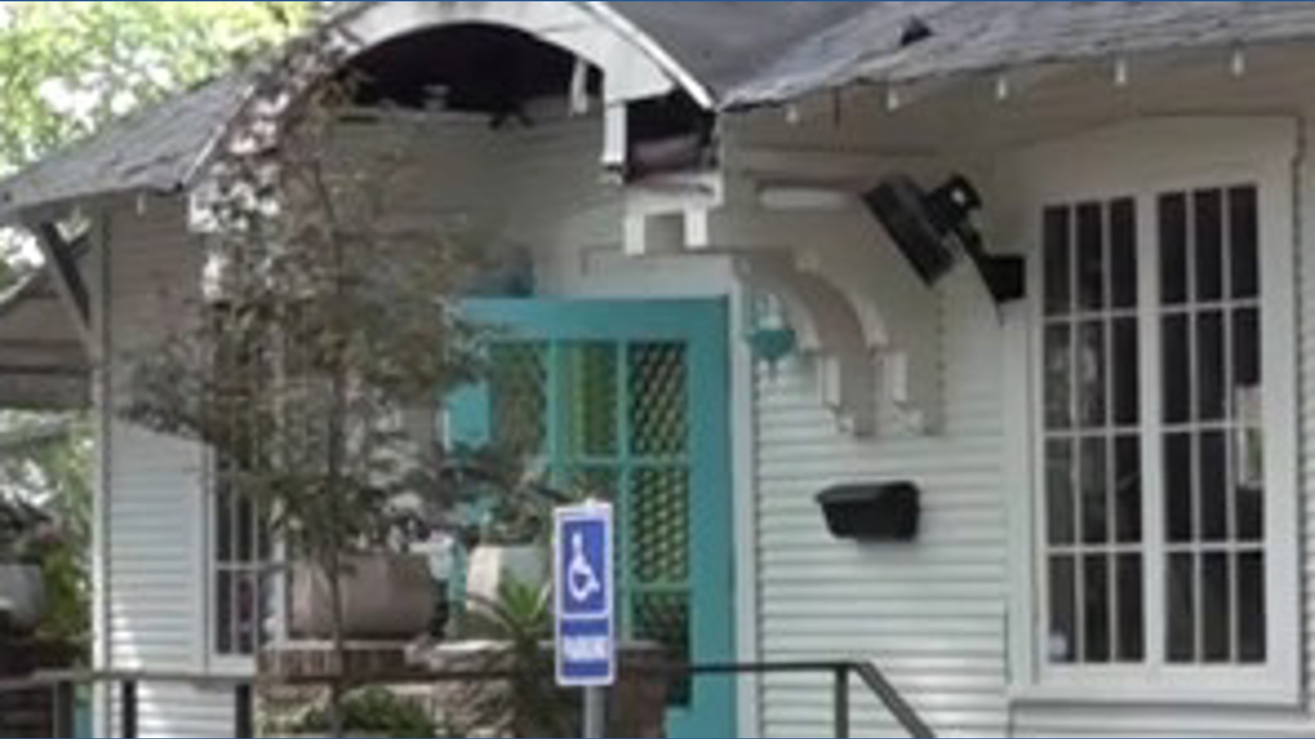 Austin Fire Department investigating fire at Bar Peached | kvue.com