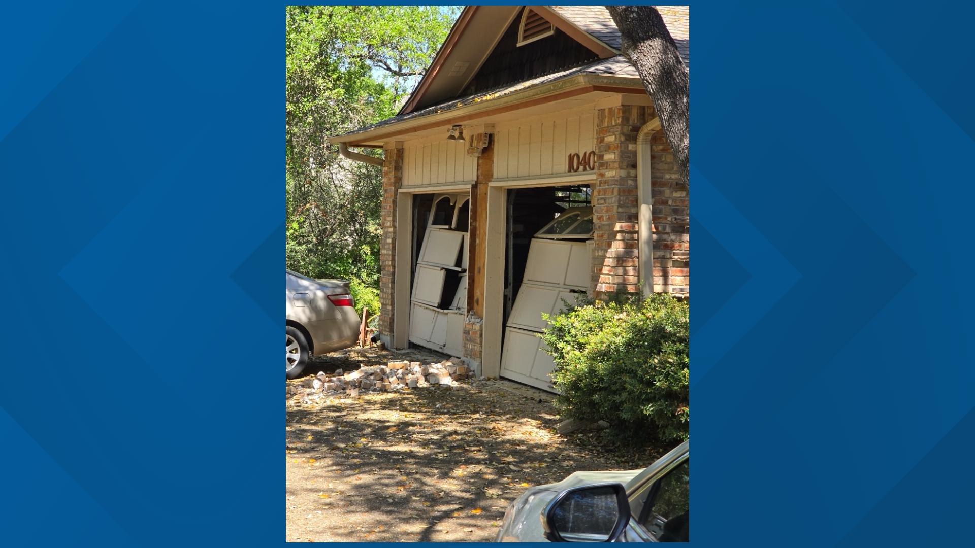 Austin house explosion injures 6, damages 24 homes | kvue.com