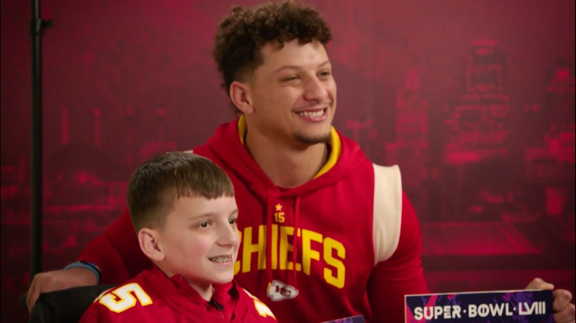 Patrick Mahomes surprises fan with Super Bowl tickets | kvue.com