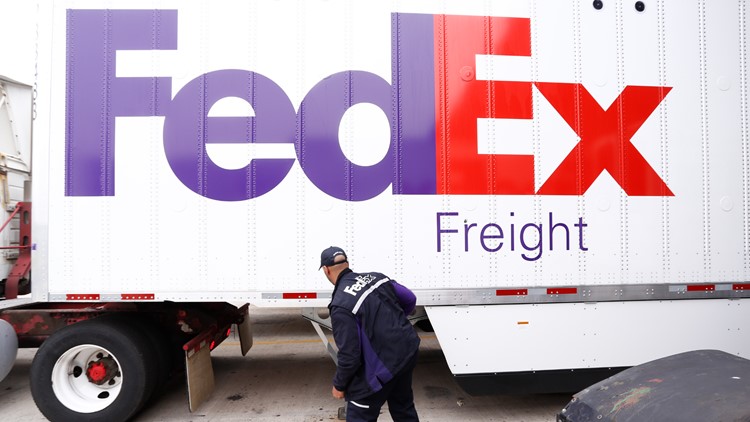 FedEx announces layoffs | kvue.com