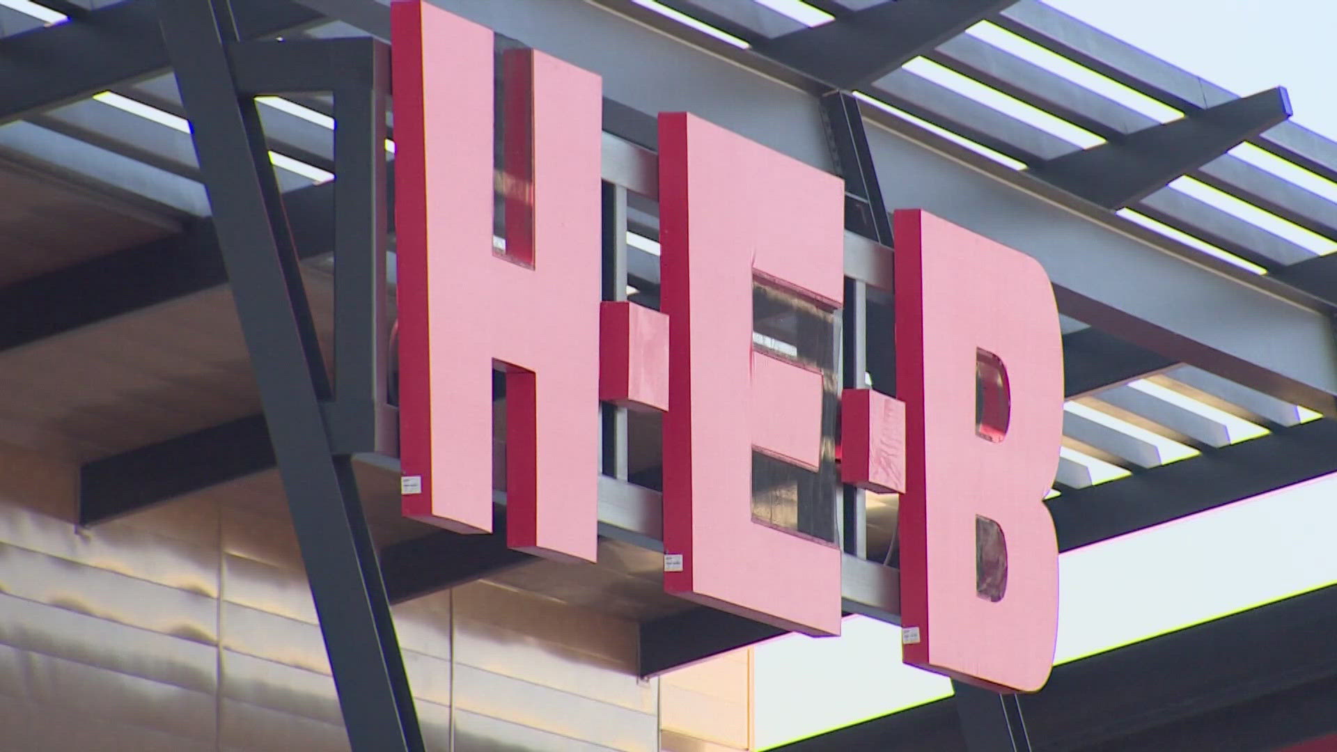 H-E-B reveals plans to demolish, expand existing store in Dripping ...