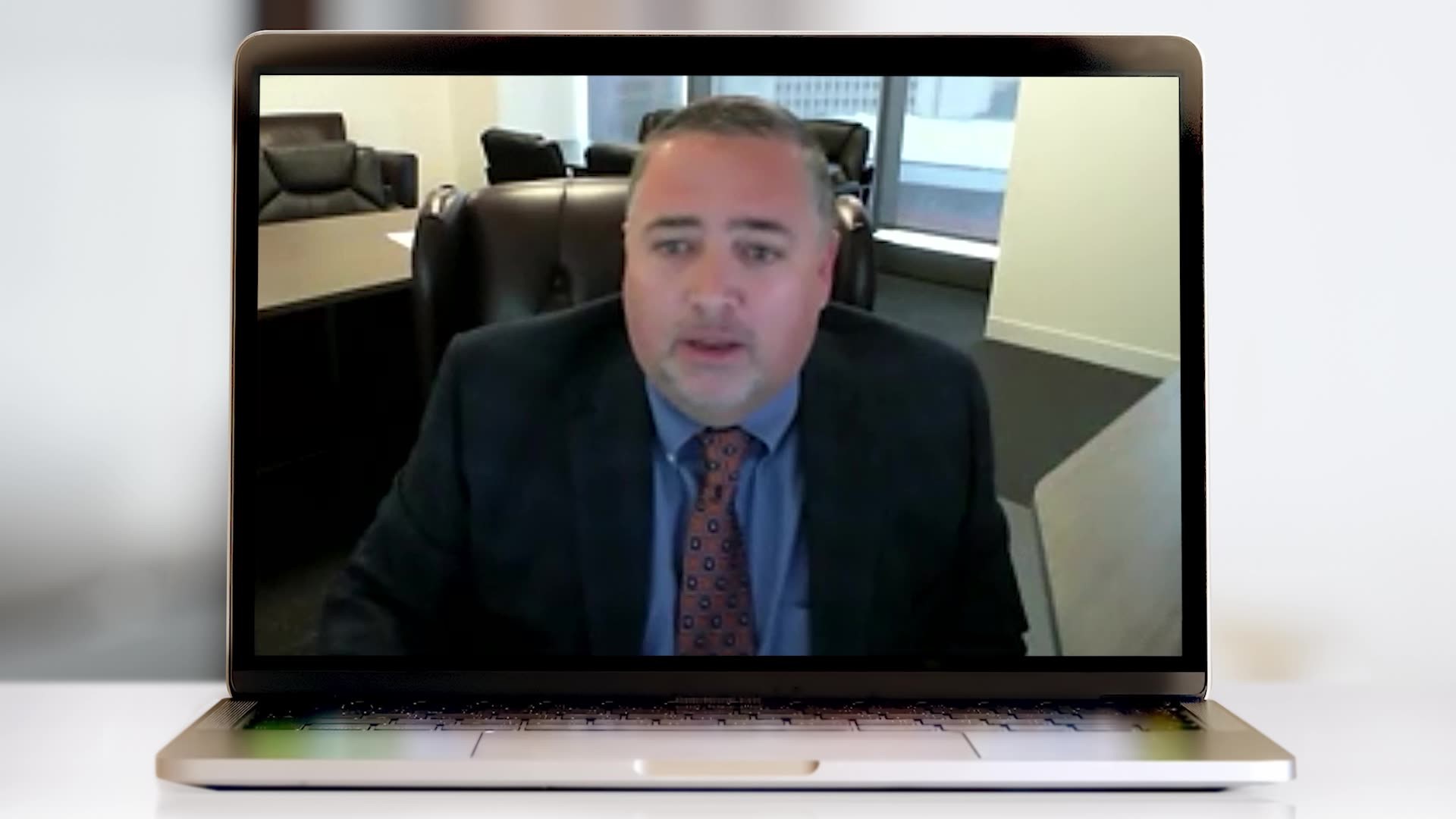 Texas therapist sent explicit messages to client, regulators say | kvue.com