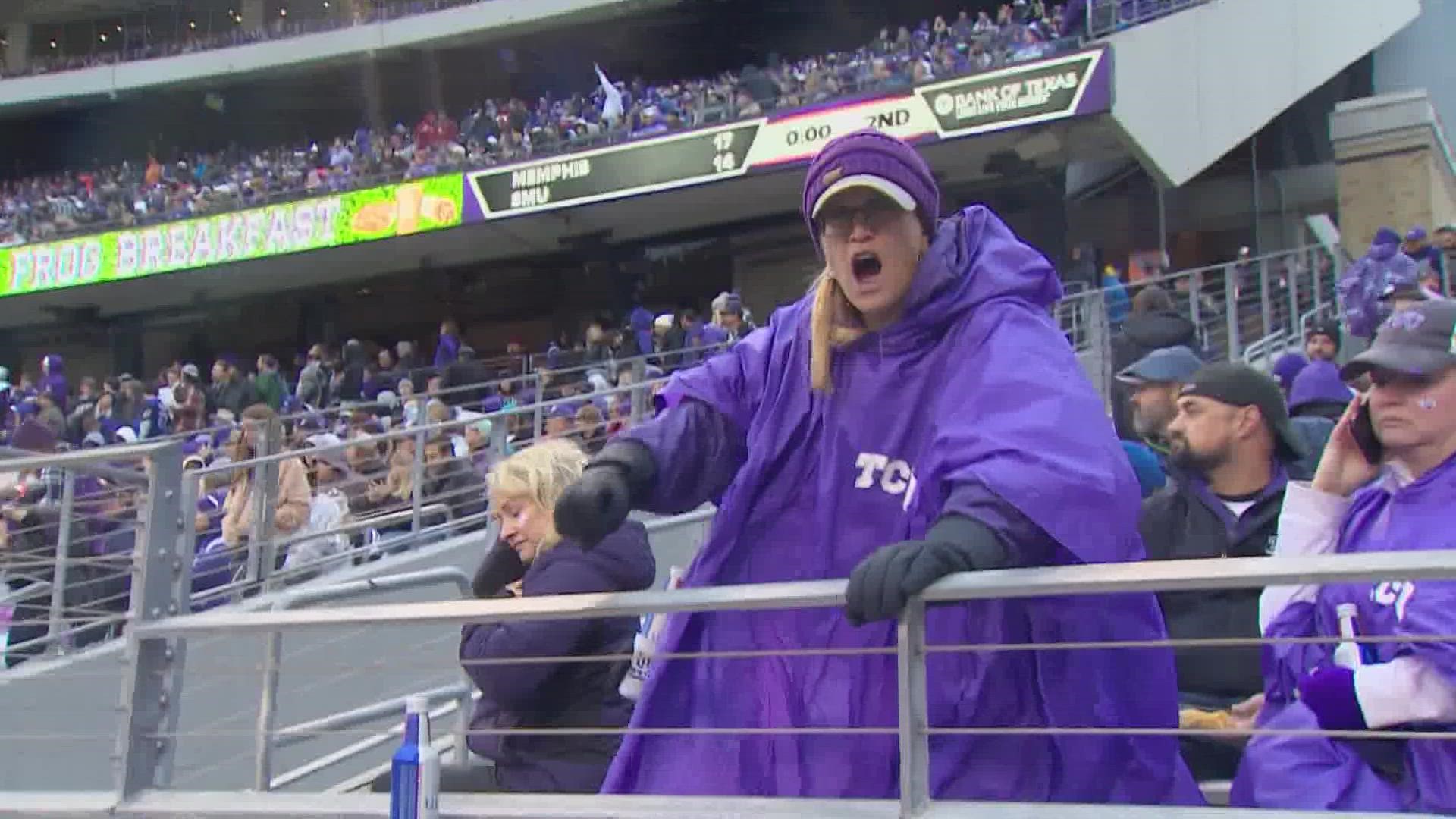 TCU finishes undefeated regular season with 62-14 rout | kvue.com