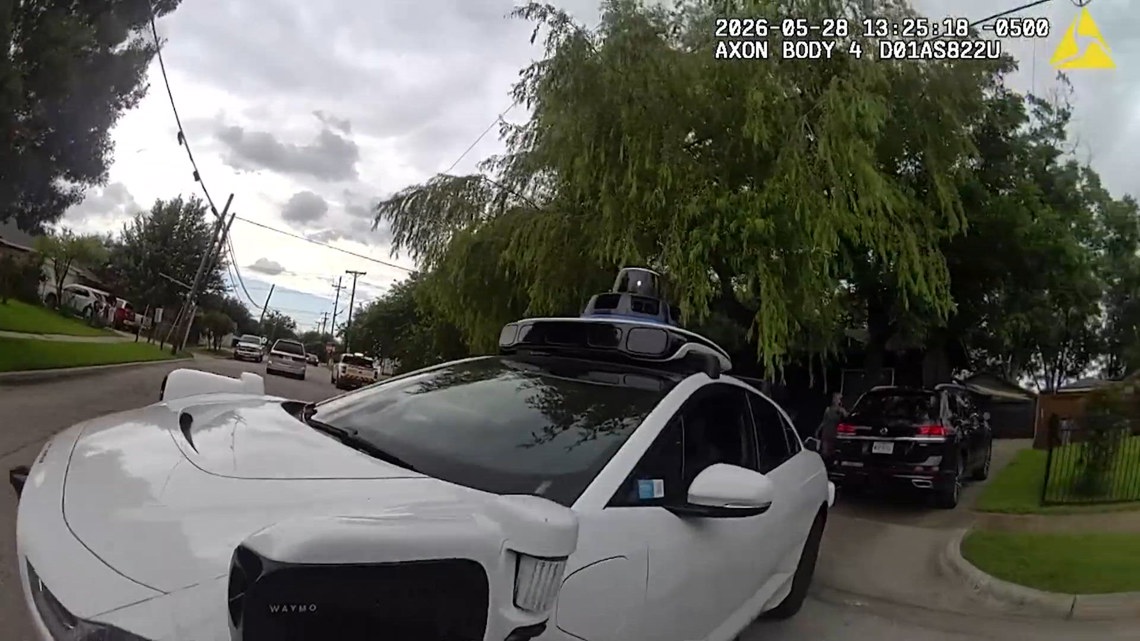 VIDEO: Waymo vehicle blocks first responders on road following Oak ...