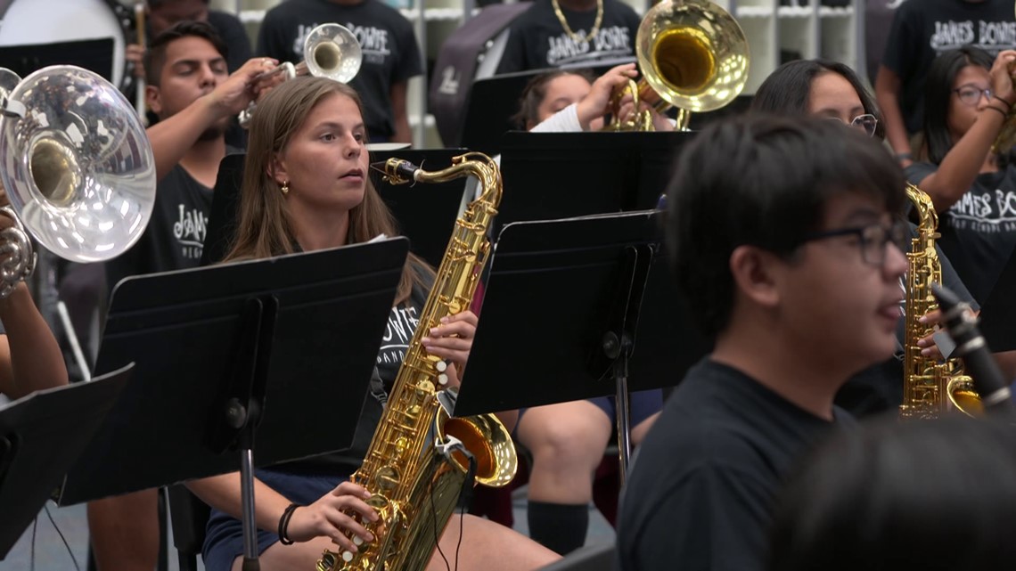 Arlington ISD bands to play at Rangers World Series parade | kvue.com