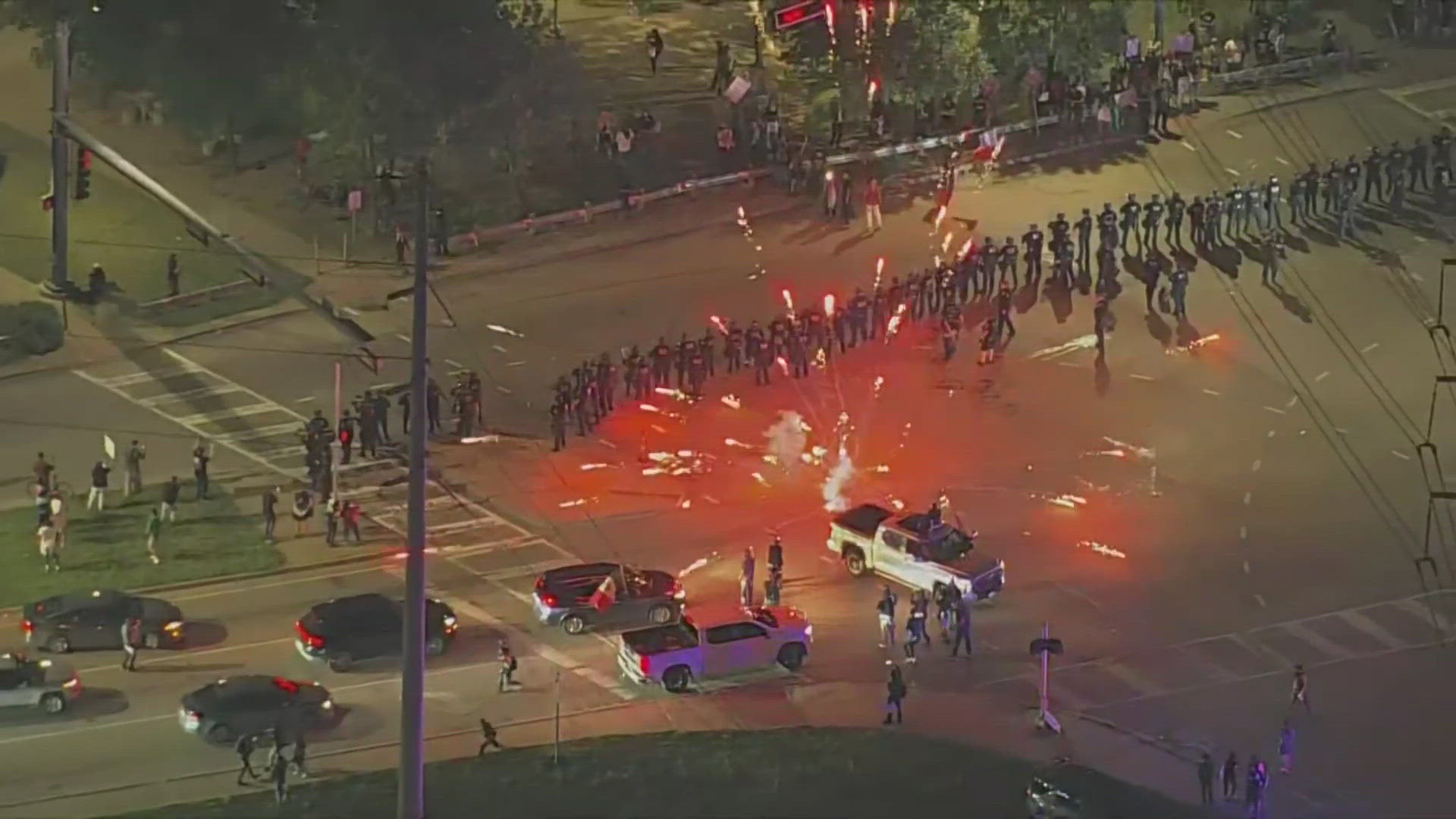 1 arrested in Dallas anti-ICE protest march, police say | kvue.com