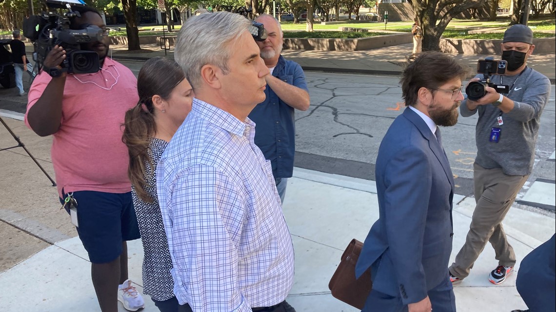 Boeing 737 Max chief technical pilot makes first appearance | kvue.com