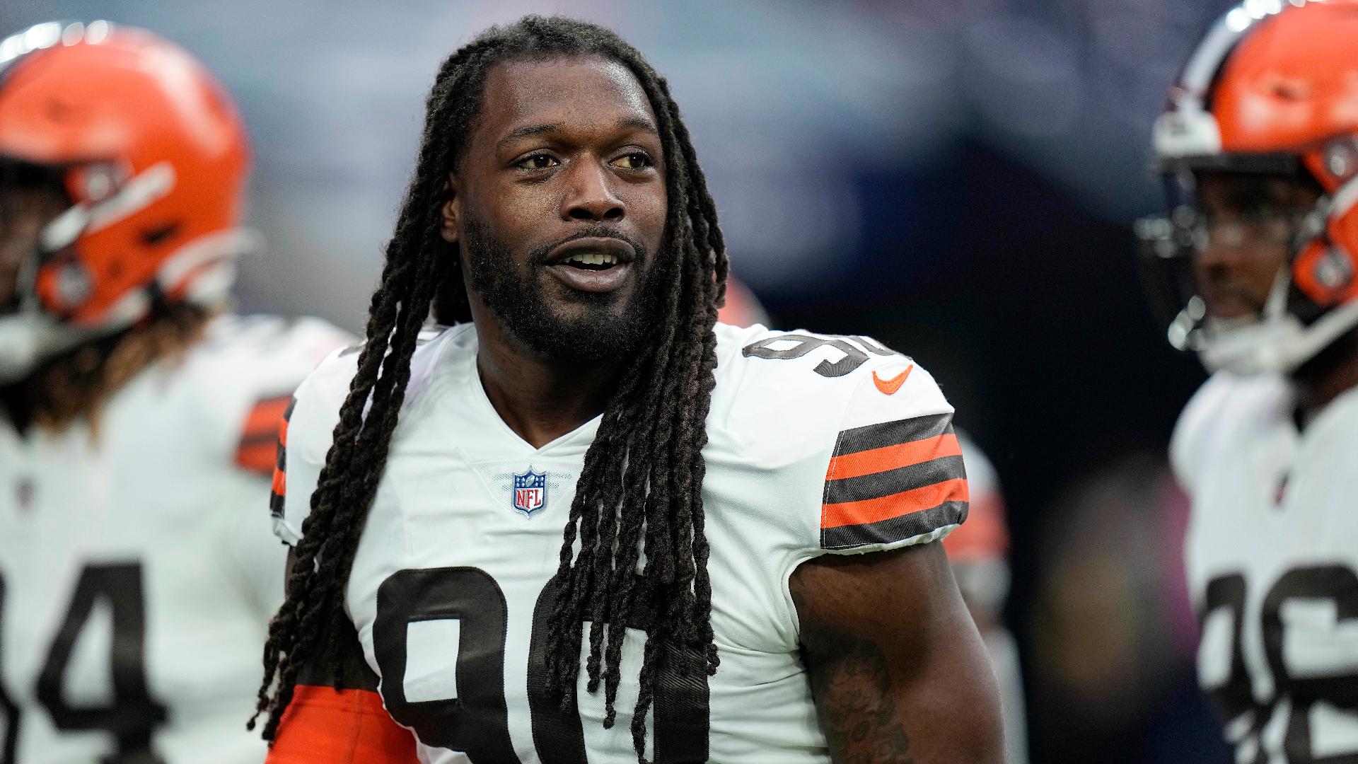 Jadeveon Clowney in Dallas to meet with Cowboys, sources say | kvue.com