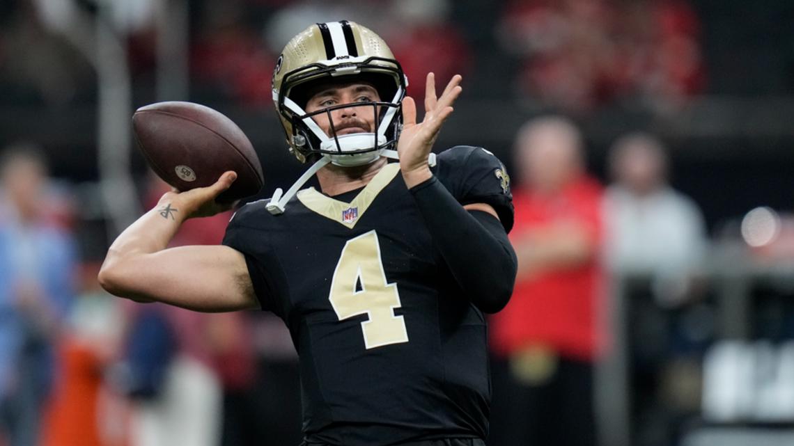 Saints QB Derek Carr Announces Retirement After Shoulder Injury | kvue.com
