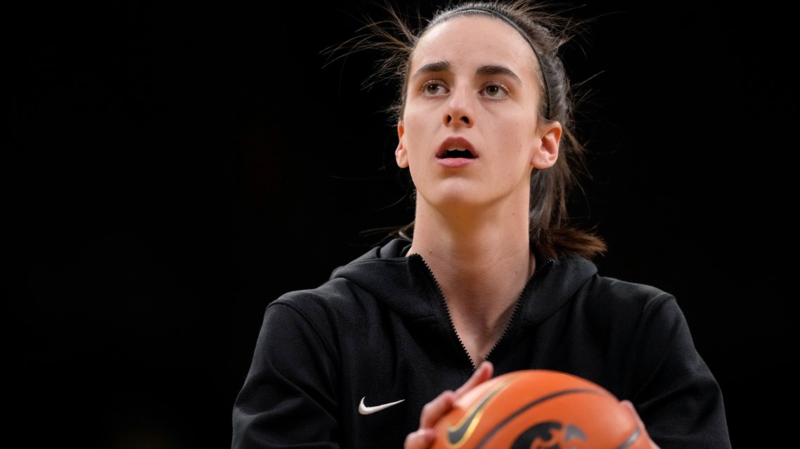 Iowa's Caitlin Clark breaks NCAA women's career scoring record | kvue.com